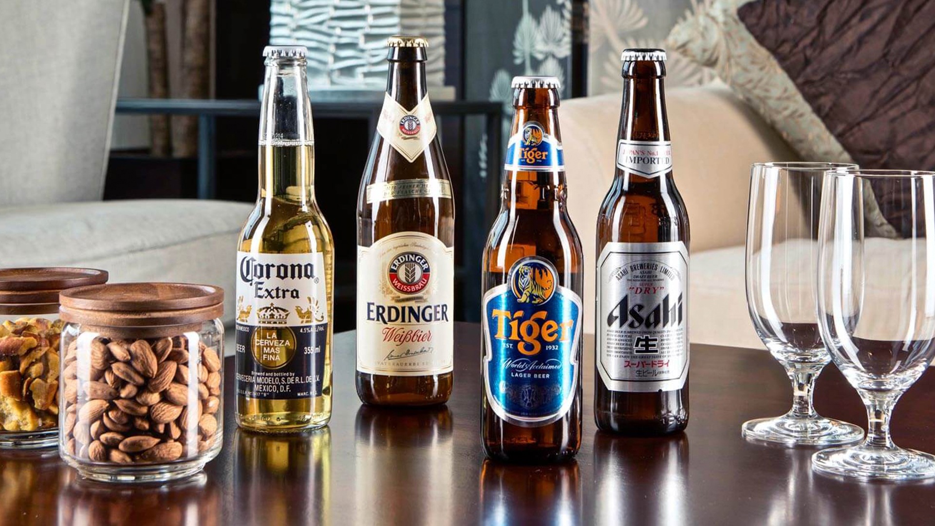 24-Hour In-Room Dining Services | Marina Bay Sands