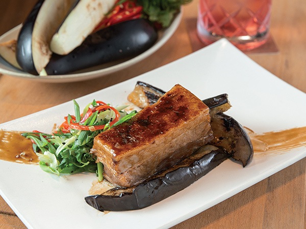 Bread Street Kitchen | Restaurant in Singapore | Marina Bay Sands