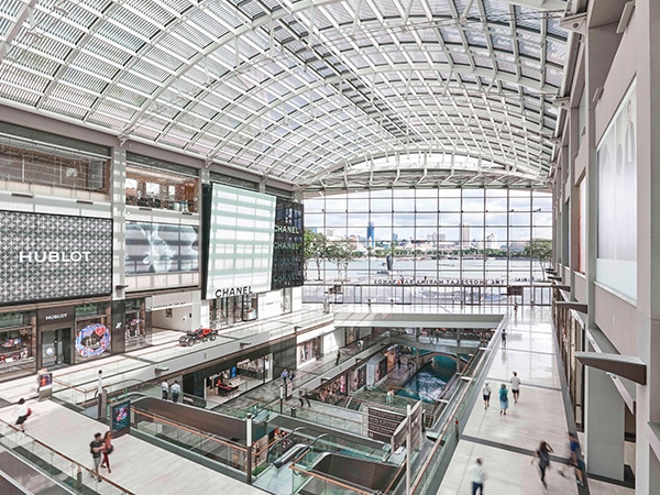 The Shoppes | Shopping Mall with Luxury Brands | Marina Bay Sands
