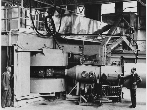 IRON MAN - Marvel Studios: Ten Years of Heroes