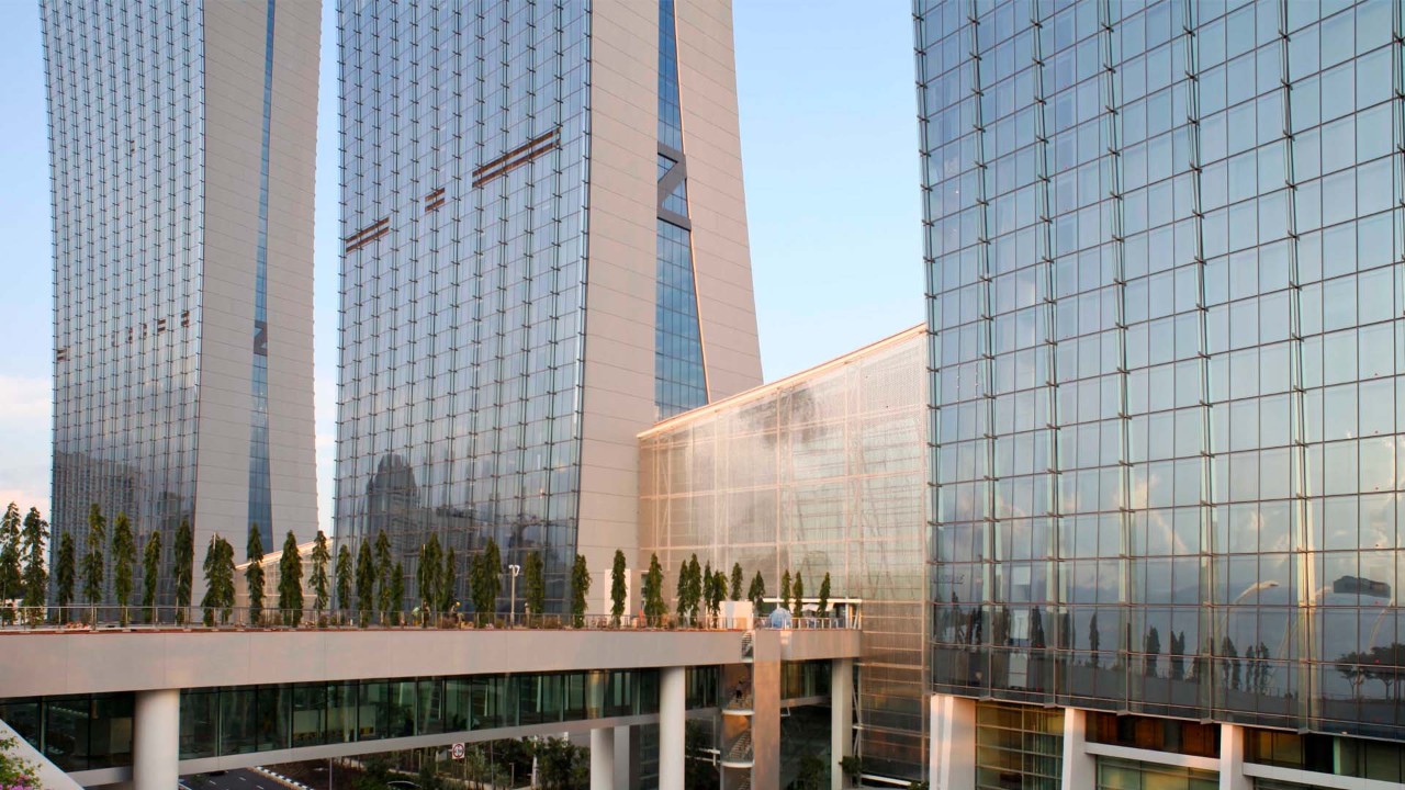 Art Installations at the Marina Bay Sands Art Path